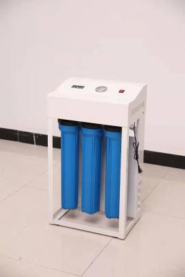Cina 1500 kg Peso personalizzato 250LPH Sistema RO commerciale attrezzature di trattamento dell'acqua per osmosi inversa in vendita