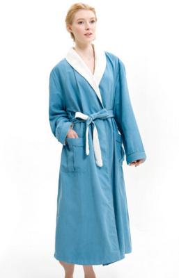 China Super weiche blaue Mädchen-Luxusbademantel-Schal-Kragen-Doppelschicht Microfiber zu verkaufen
