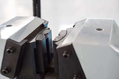 China Hydraulic Universal Testing Machine 100kN-1000kN for Tensile Strength for sale