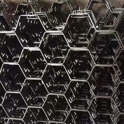 China Grade 310S 410S Stainless Steel Tortoiseshell Net 10-40mm Height for sale