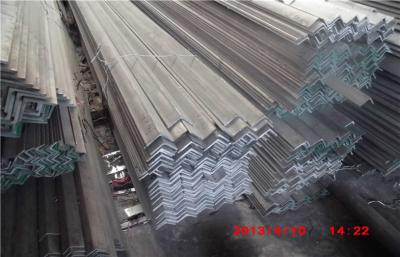China Cold drawn , Hot rolled Stainless Steel Angle Bar / stainless steel unequal angle for sale