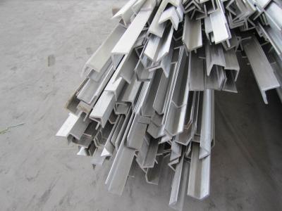 China Cold drawn , Hot rolled Stainless Steel Angle Bar / stainless steel unequal angle for sale