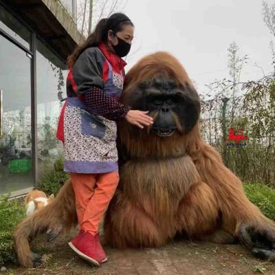 Cina Costume da gorilla per adulti Costume da gorilla realistico per parco a tema in vendita