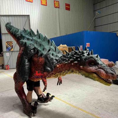 Cina Statua di dinosauro Velociraptor a grandezza naturale personalizzata per parchi a tema in vendita