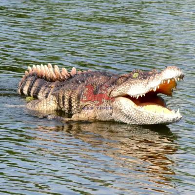 China New Realistic Animatronic Remote Control Swimming Robot Crocodile for sale