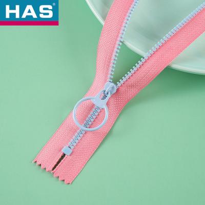 China Open kant plastic rits glad gekleurde rits nikkelvrij Te koop