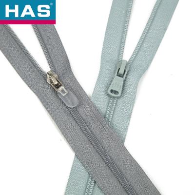 China 12 inch nylon rits gesloten einde nylon jas rits automatisch slot Te koop