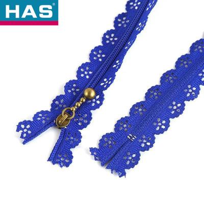 China HAS #3 assorted zippers renda trim com deslizadores de metal para roupas ou bolsas à venda