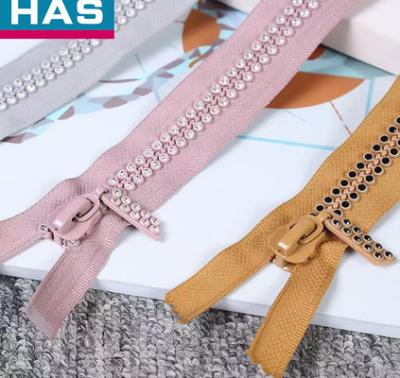 China #3 #5 #10 Diamond Zipper Rhinestones Zipper Fashion Open-End Colorful Resin Zipper for sale