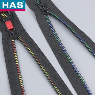 China Lichtgewicht gekleurde olie over-print hars rits met speciale lijm tanden en maïs lijm tanden van elke lengte Te koop