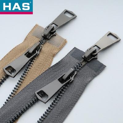 中国 #5 ダブルオープンエンドファスナー カスタム ブラックニッケル 真鍮メタルファスナー 販売のため