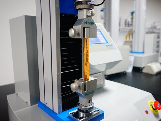 tensile testing machine