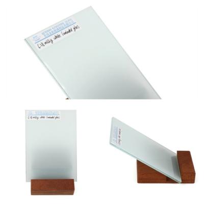 China Fabricação de vidro laminado de segurança para opções de personalização e diferentes tamanhos em muros de cortina de edifícios arquitetônicos à venda