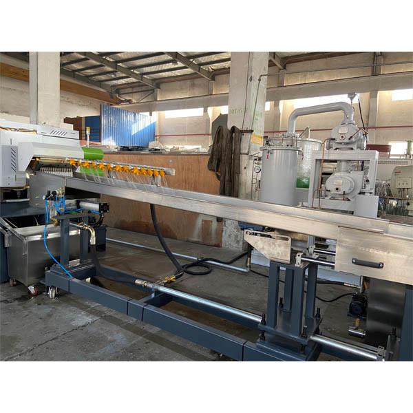 Quality 500 - 2000kg/H Single Screw Extruder Manufacturers / Plastic Flake Pelletizing for sale