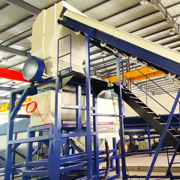 Quality 500kg/H-1200kg/H HDPE Washing Line Plastic Bottle Crusher Machine For PP PE Films for sale