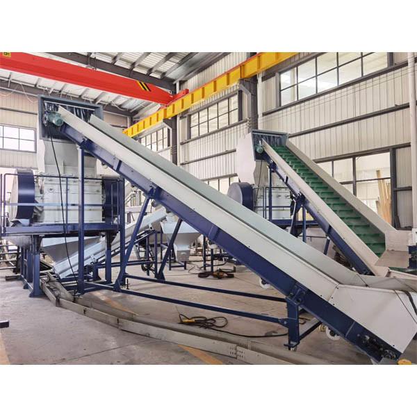 Quality Streamlined PET Bottle Washing Line 490kw Industrial Plastic Recycling Machine for sale