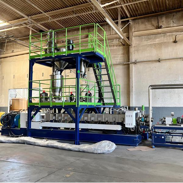 Quality Self Cleaning Plastic Pelletizing Equipment Single Screw And Twin Screw Extruder For Compounding And Modifying for sale