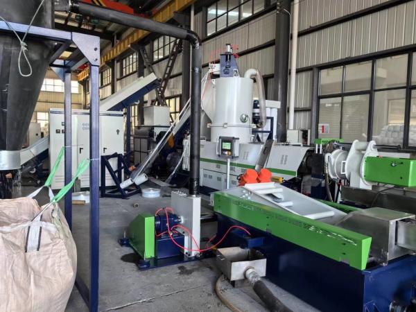 Quality Automatic Single Screw Extruder LDPE Extruder Machine 100kg/H - 1500kg/H for sale
