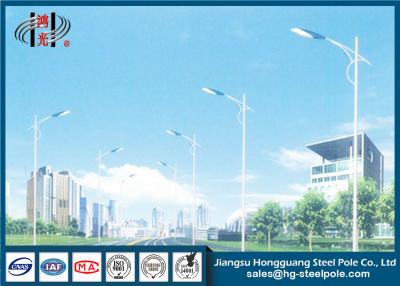 Cina iluminazione pubblica pali decorativa di 12m con la immersione calda del singolo braccio galvanizzata in vendita