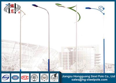 Cina Il parcheggio di H13m Q235 pali leggeri brucciacchia/progettazione antiruggine braccio del doppio in vendita