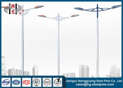 Cina posta all'aperto della lampada di via di doppie armi di 9M con l'acciaio inossidabile galvanizzato della immersione calda in vendita