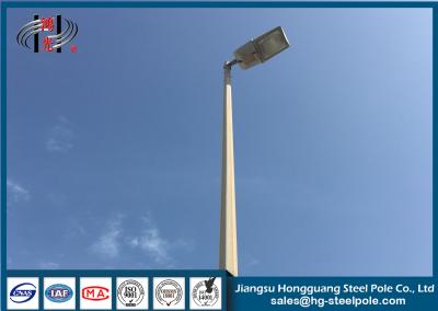 중국 공도 점화를 위한 뜨거운 복각 전기 요법을 가진 18m 다각형 강철 관 LED 전등 기둥 판매용