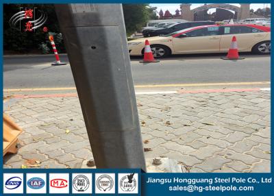 중국 원뿔 배급은 아연에 의하여 입힌 강철 가로등 폴란드 10KV ~ 500KV 전압 급료를 일렬로 세웁니다 판매용