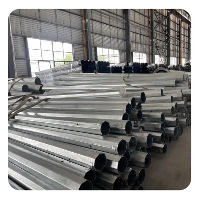 中国 粉末塗装 鋼管型ポール 変形設計 9 Mtr 効率化のために 販売のため