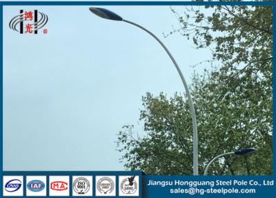 Cina Alti pali di illuminazione della via di Palo della lampada dell'albero del LED con galvanizzazione della immersione calda in vendita