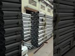mit einer Breite von nicht mehr als 30 mm,