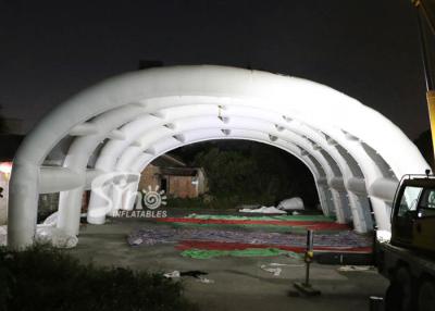 Cina tenda gonfiabile gigante bianca della fase di 20x15m con la copertura superiore e le finestre smontabili fuori in vendita