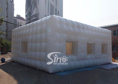 China de multifunctionele openlucht witte opblaasbare kubieke tent van 10x8 mts voor pakhuis of partijgebeurtenissen Te koop