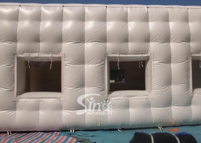 China de multifunctionele openlucht witte opblaasbare kubieke tent van 10x8 mts voor pakhuis of partijgebeurtenissen Te koop