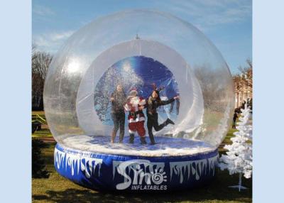 中国 祝祭のショーおよび装飾のための透明な人間の巨大で膨脹可能なクリスマスの雪の地球3メートルの 販売のため