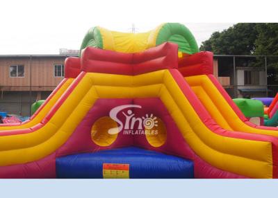 Cina Il rimbalzo mega commerciale scherza la corsa ad ostacoli gonfiabile con lo scorrevole doppio dai cino inflatables in vendita