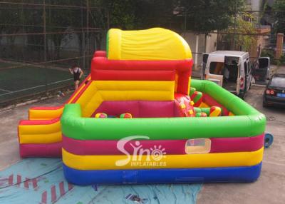 Cina Il rimbalzo mega commerciale scherza la corsa ad ostacoli gonfiabile con lo scorrevole doppio dai cino inflatables in vendita