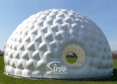 Cina 10 metri di Dia. White Big di tenda gonfiabile di golf con Windows sulla porta smontabile della cima N in vendita