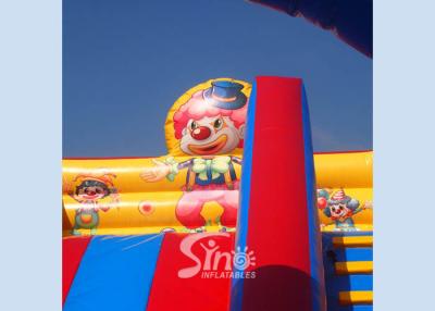 China De populaire opblaasbare dia van de kinderen gelukkige clown met digitaal gedrukt booghoogtepunt Te koop