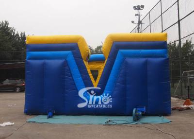 China El anuncio publicitario embroma el castillo combinado del agua inflable doble del carril con la bandera de encargo desprendible en venta