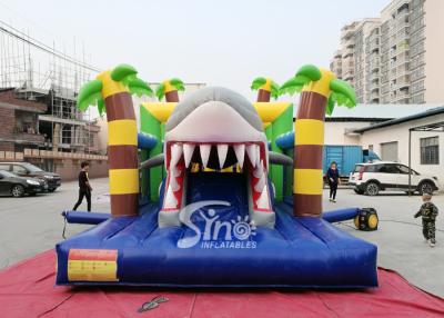 Cina Corsa ad ostacoli gonfiabile dello squalo commerciale all'aperto della giungla per divertimento degli adulti e dei bambini in vendita