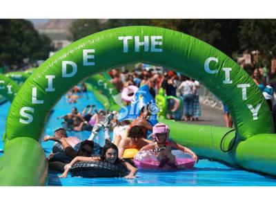 China Naar maat gemaakte openlucht reuze opblaasbaar de dia van het stadswater voor het spelpret van het de zomerwater van Chineesinflatables Te koop