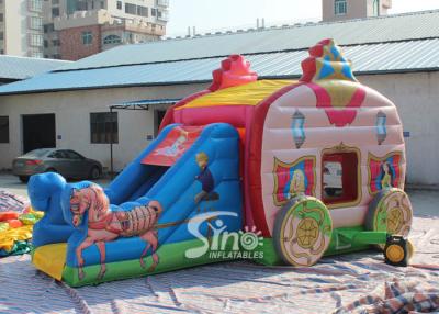 Cina Scorrevole rosa di principessa Carriage Inflatable Bouncy Castle dei bambini con materiale senza piombo in vendita