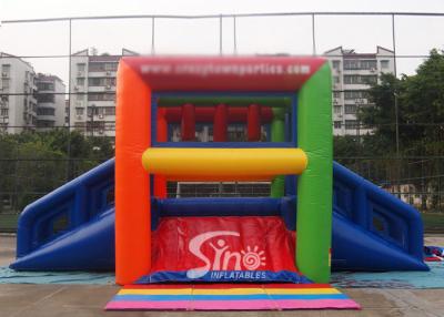 Cina Gioco gonfiabile adulto di azione da pirata della strada variopinta fatto della tela cerata senza piombo del PVC in vendita