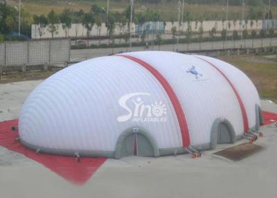 Cina 40x20 misura la tenda con un contatore gonfiabile gigante della cupola del campo da giuoco di sport dell'uovo fatta di 1 nylon ricoperto PVC della classe in vendita
