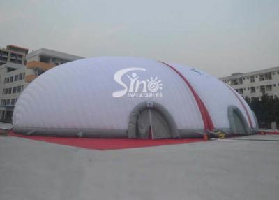 中国 40x20は卵のスポーツの運動場の1つのクラスのポリ塩化ビニールによって塗られるナイロンから成っている巨大で膨脹可能なドームのテントをメーターで計ります 販売のため