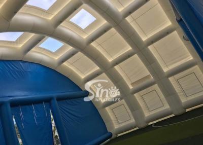 China barraca inflável hermética azul branca do banquete de casamento de 15m x de 15m N grande com melhor material da fábrica inflável de China à venda