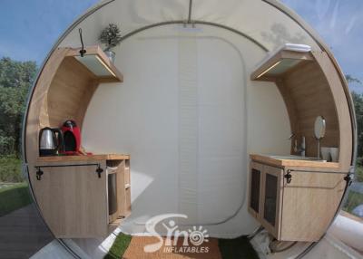 中国 Glampingのための鉄骨フレームのカプセルのトンネルが付いている屋外の5m明確な上リゾートの膨脹可能な泡キャンプ テント 販売のため