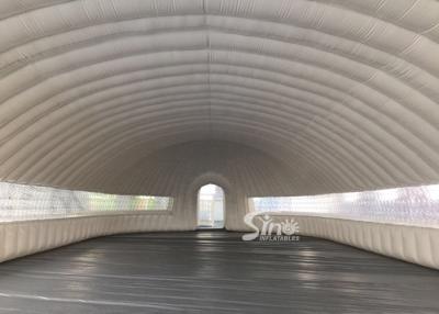 Cina Tenda gonfiabile bianca ermetica della cupola dell'iglù di Weding di esplosione con Windows trasparente per gli eventi all'aperto dell'interno del partito di N in vendita