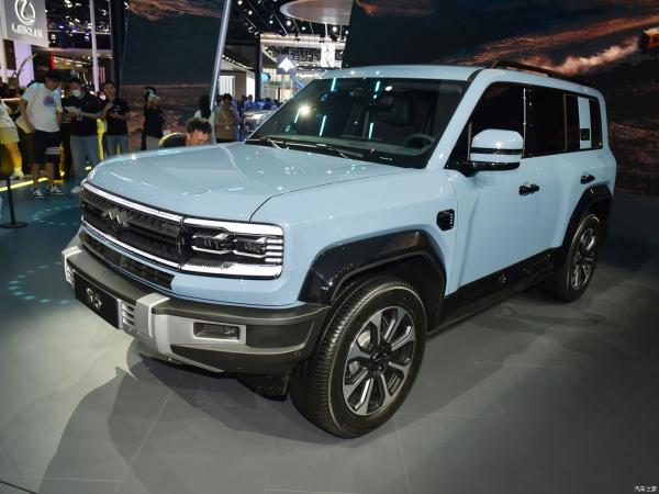 Гибрид BYD Формула Леопард 5 с мощностью 505 кВт и максимальной скоростью 180 км/ч