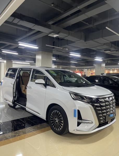 Byd Tengshi Denza D9 2024 EV 620KM Premium 5-Door 7-Seater MPV